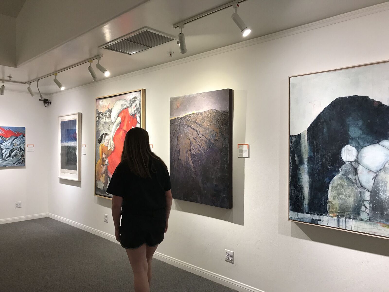 Lighthouse Goes to the Ojai Valley Museum